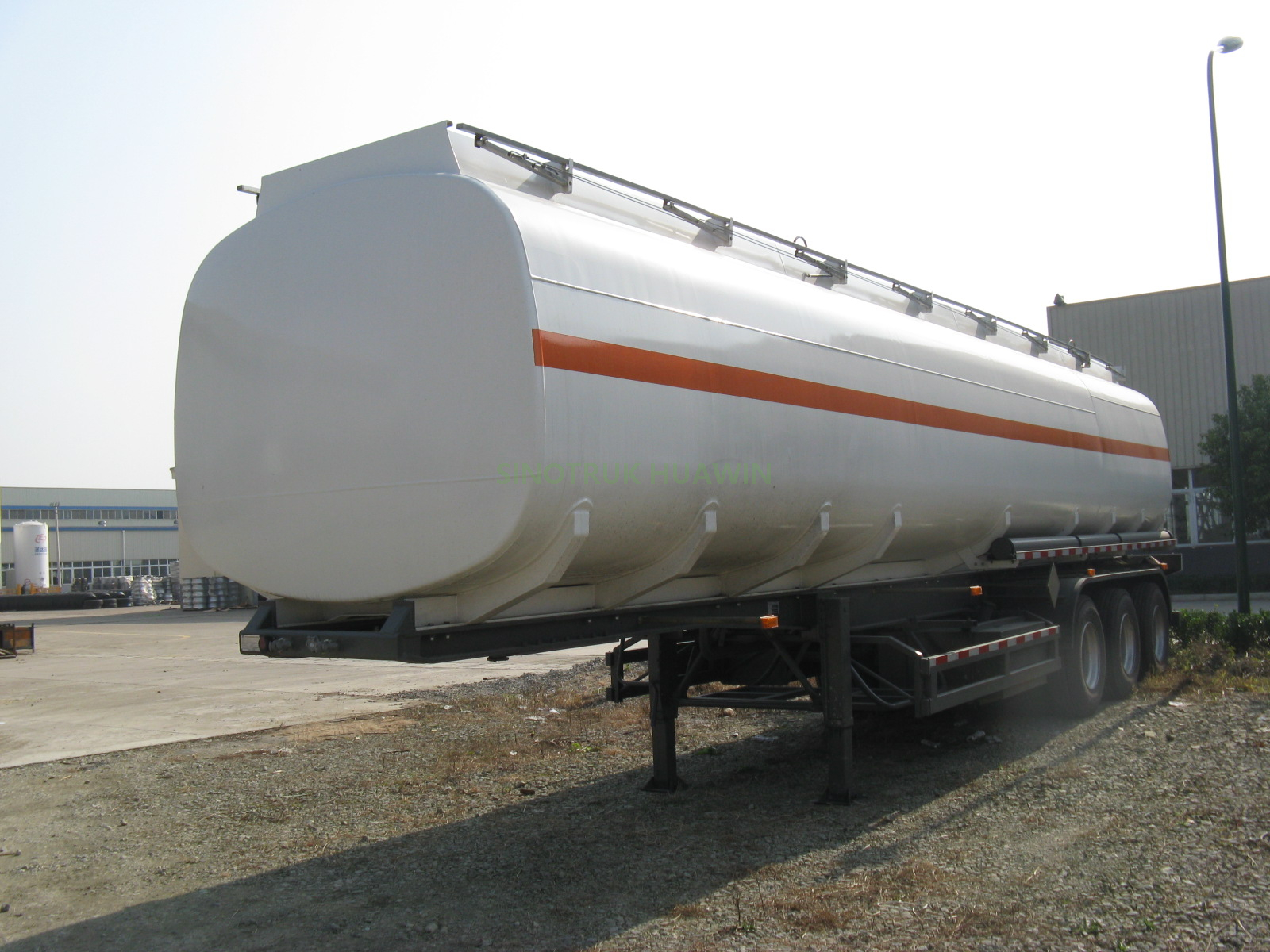 3 Axles Fuel Tanker Semi Trailer - Buy 3 axles fuel tanker semi trailer ...