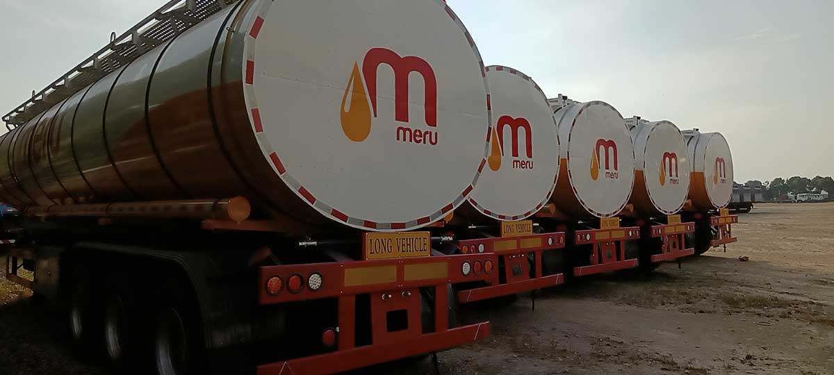 Five 3-axle palm oil tanker semi-trailer ready to Gabon - SINOTRUK ...